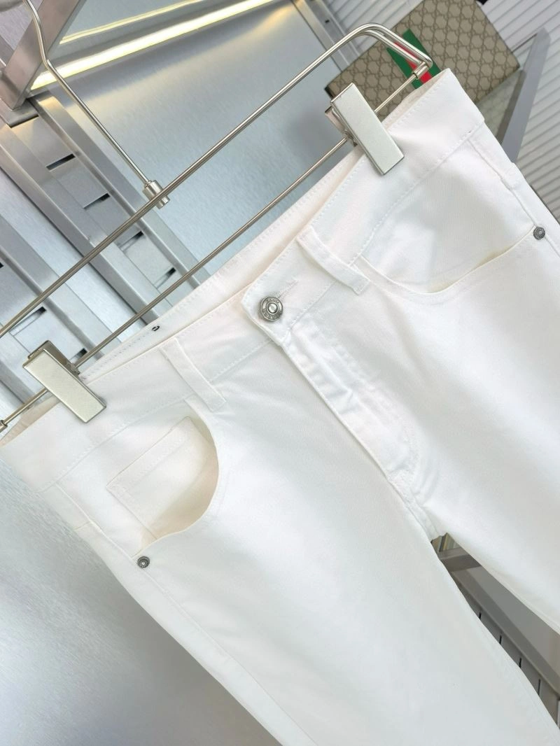 Top match Burberry Jeans