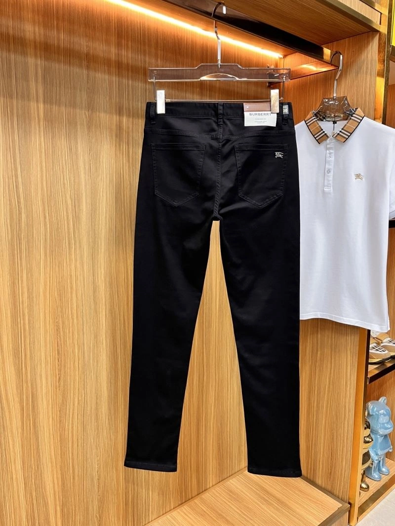 Accurate model Burberry Jeans