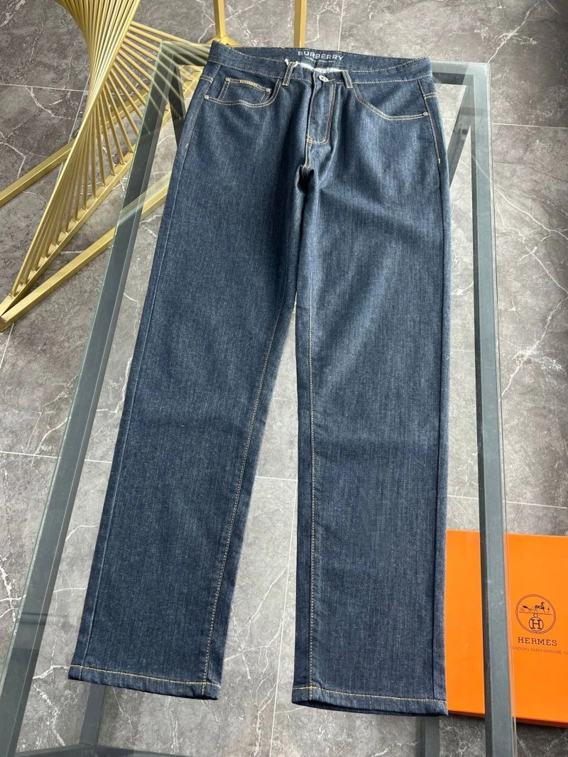 Top match Burberry Jeans