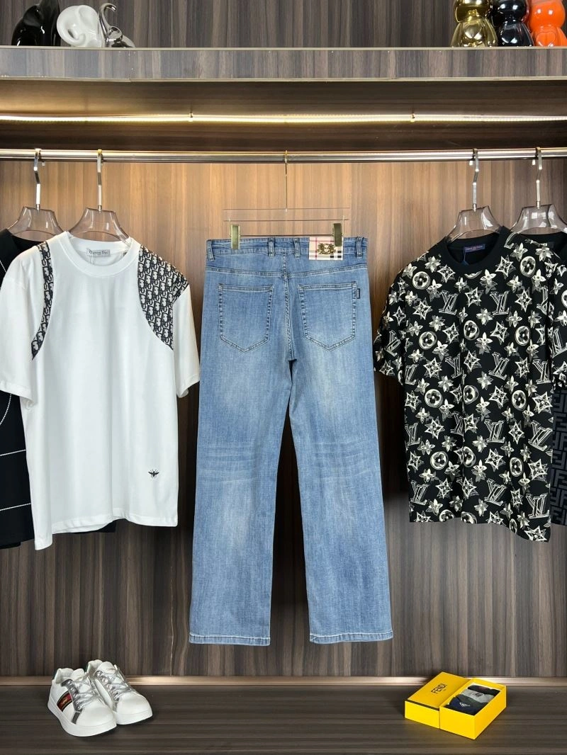 Low-cost Burberry Jeans