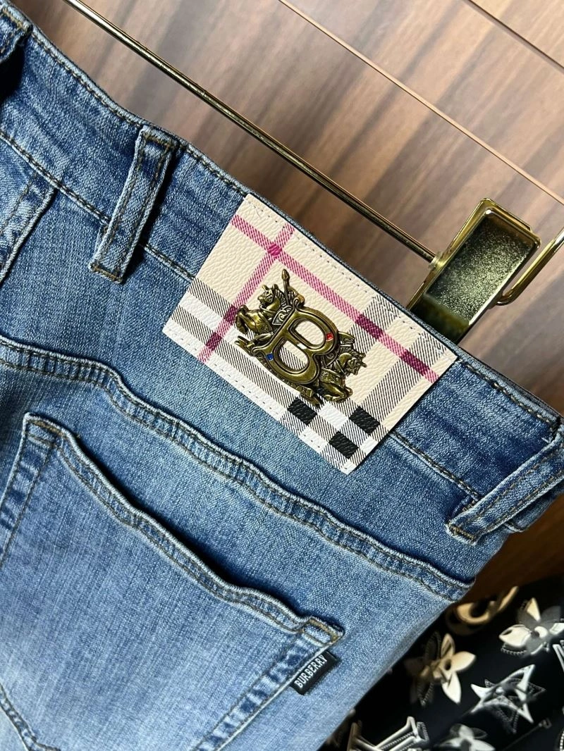 Low-cost Burberry Jeans