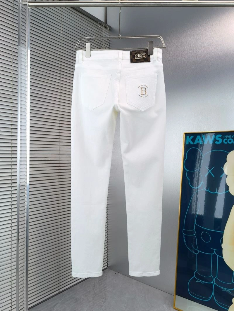 Accurate model Burberry Jeans
