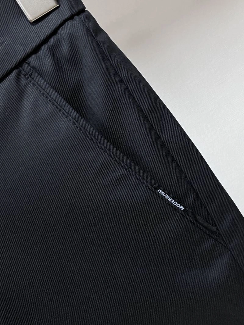 Accurate model Burberry Jeans