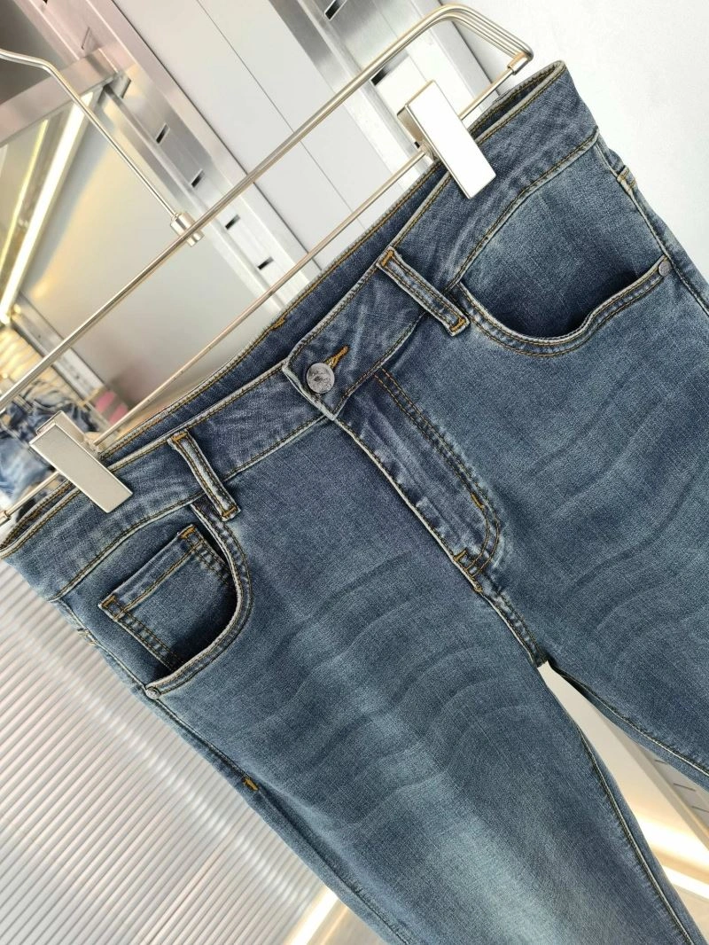 Low-cost Burberry Jeans