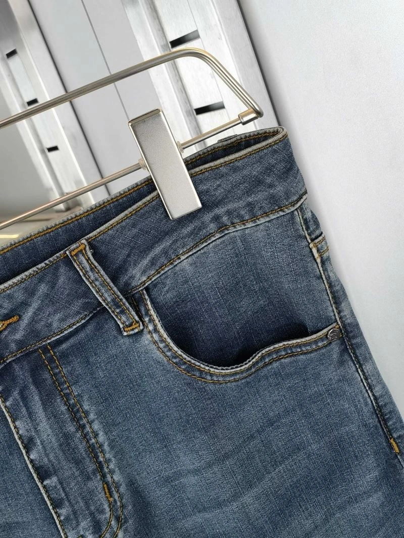 Low-cost Burberry Jeans
