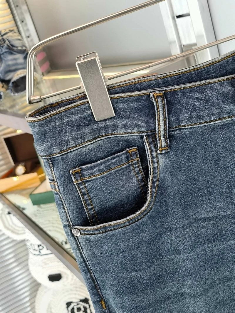 Low-cost Burberry Jeans