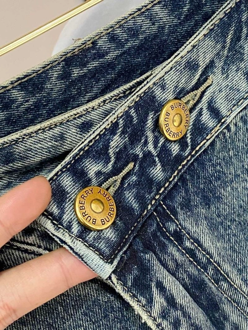 Accurate model Burberry Jeans