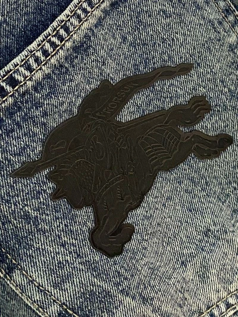 Accurate model Burberry Jeans