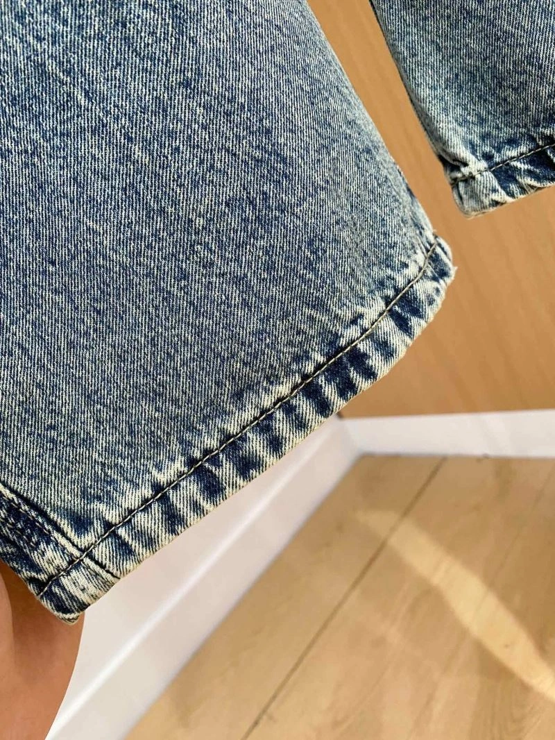 Accurate model Burberry Jeans