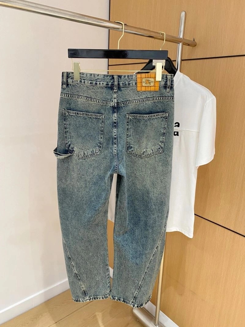Accurate model Burberry Jeans