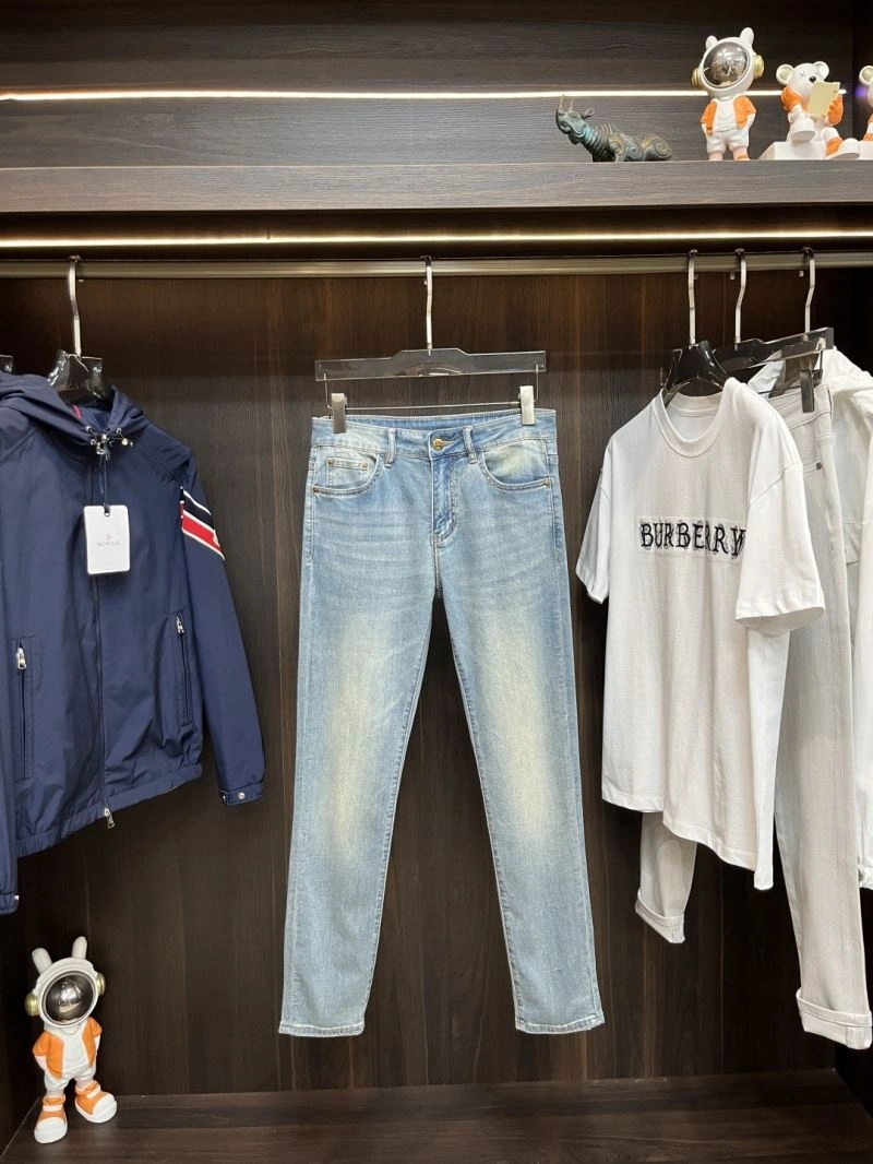 Bargain Burberry Jeans