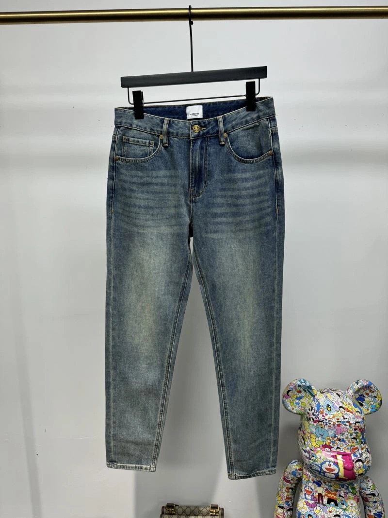 Top match Burberry Jeans