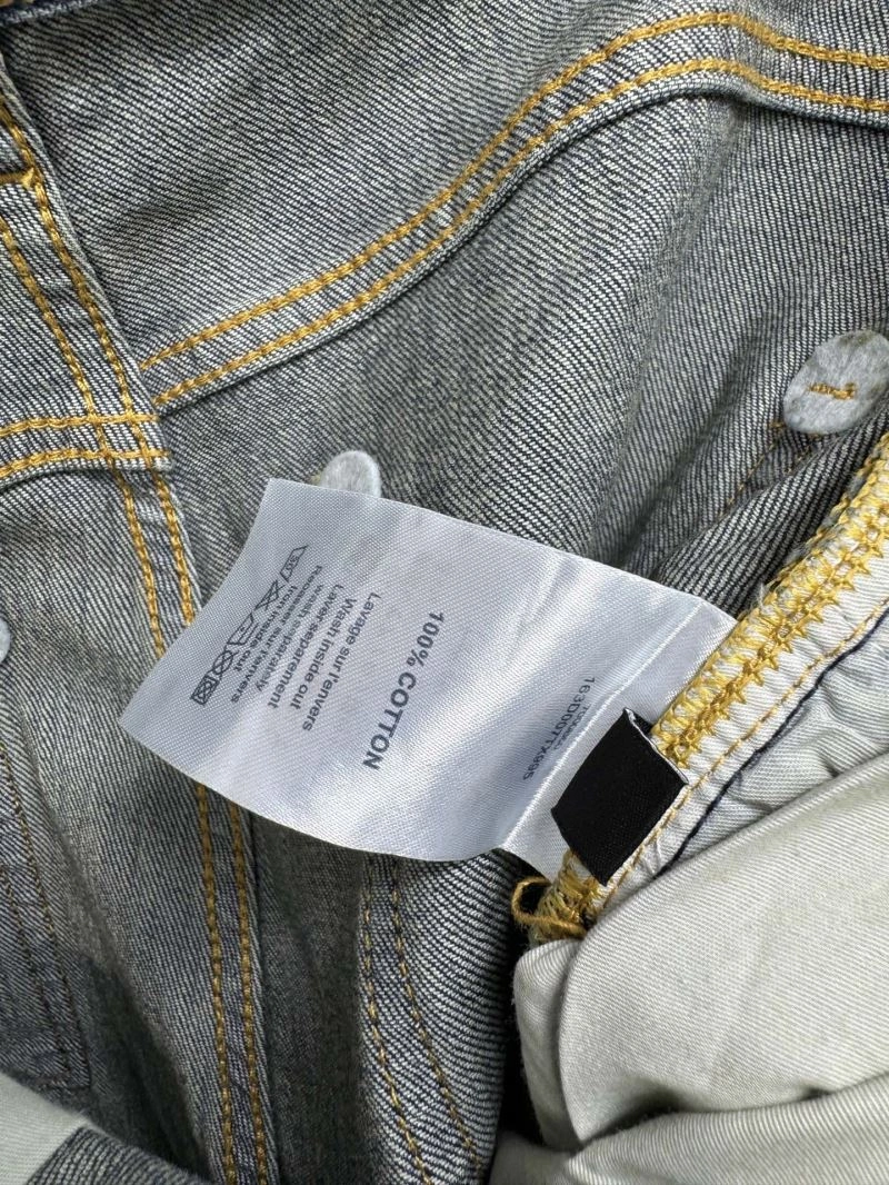 Top match Burberry Jeans