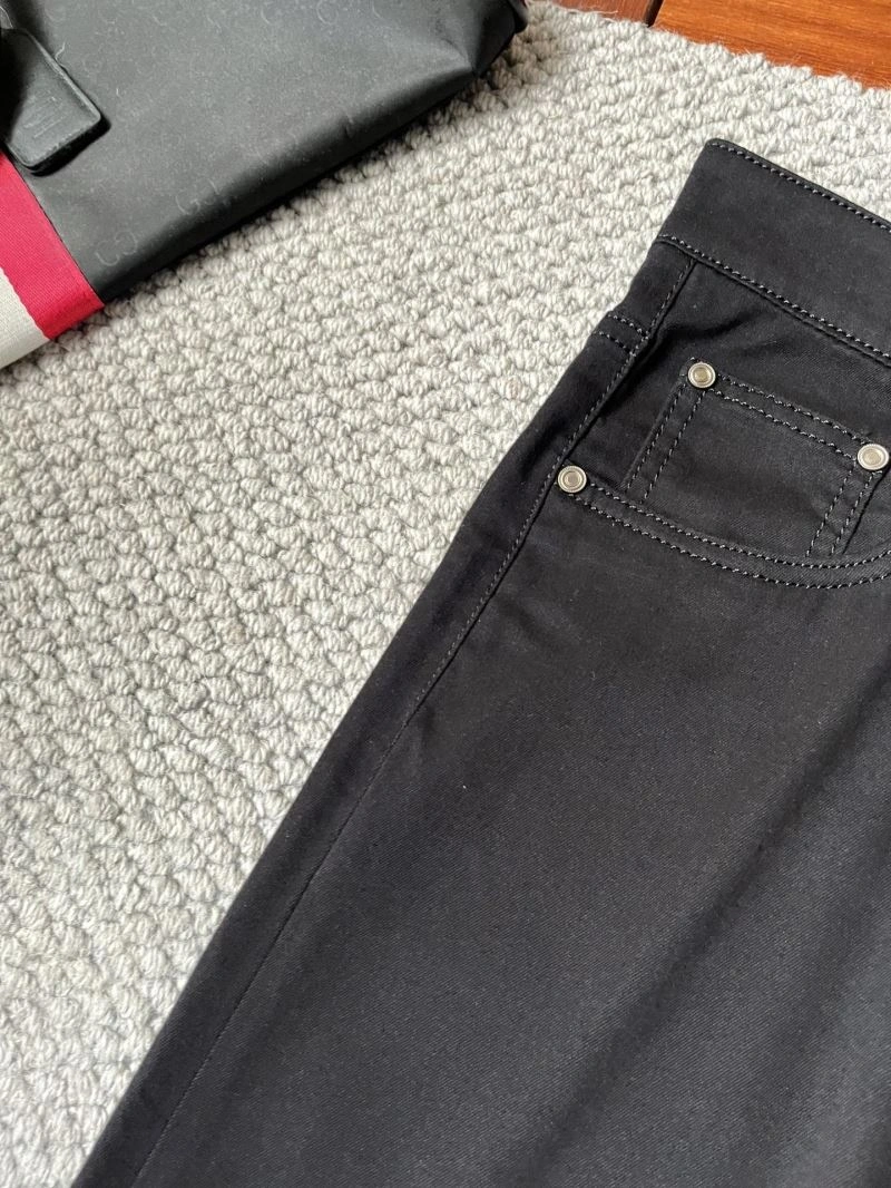 Top match Burberry Jeans