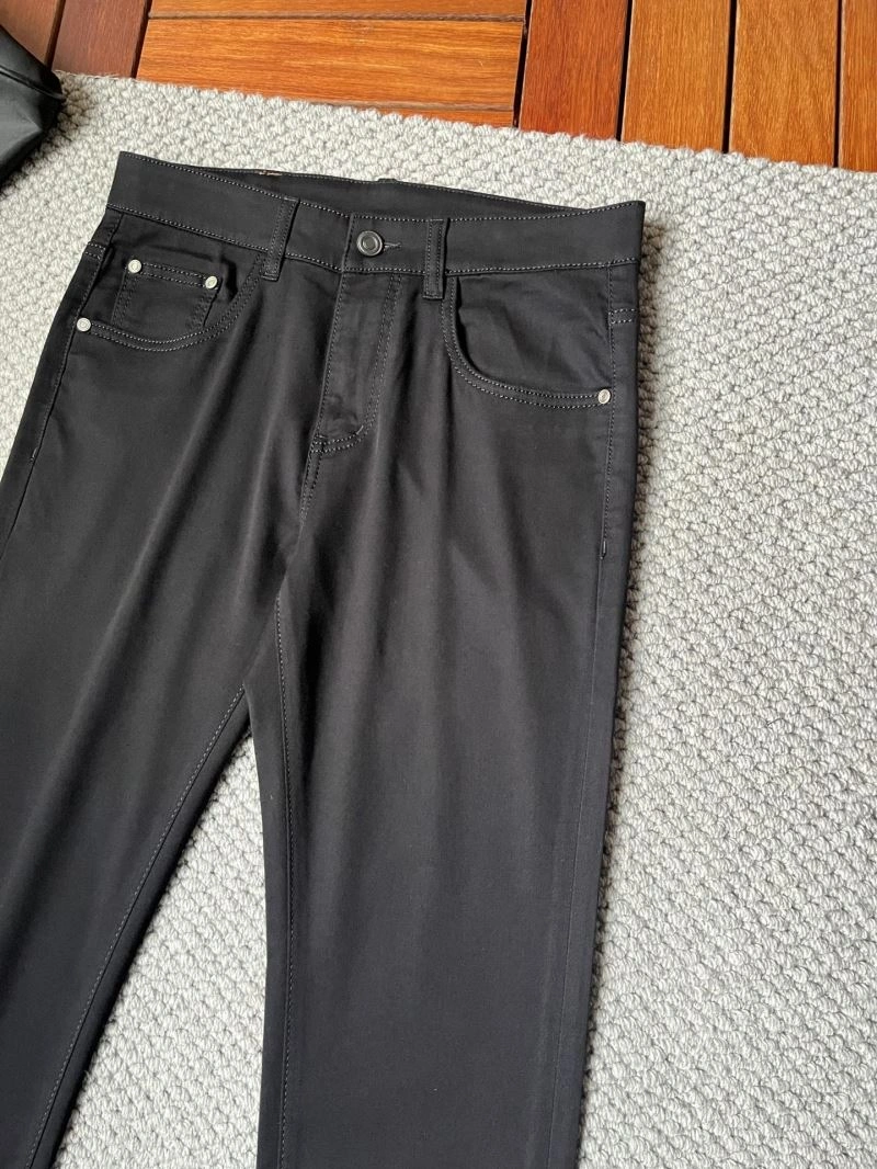 Low-cost Burberry Jeans