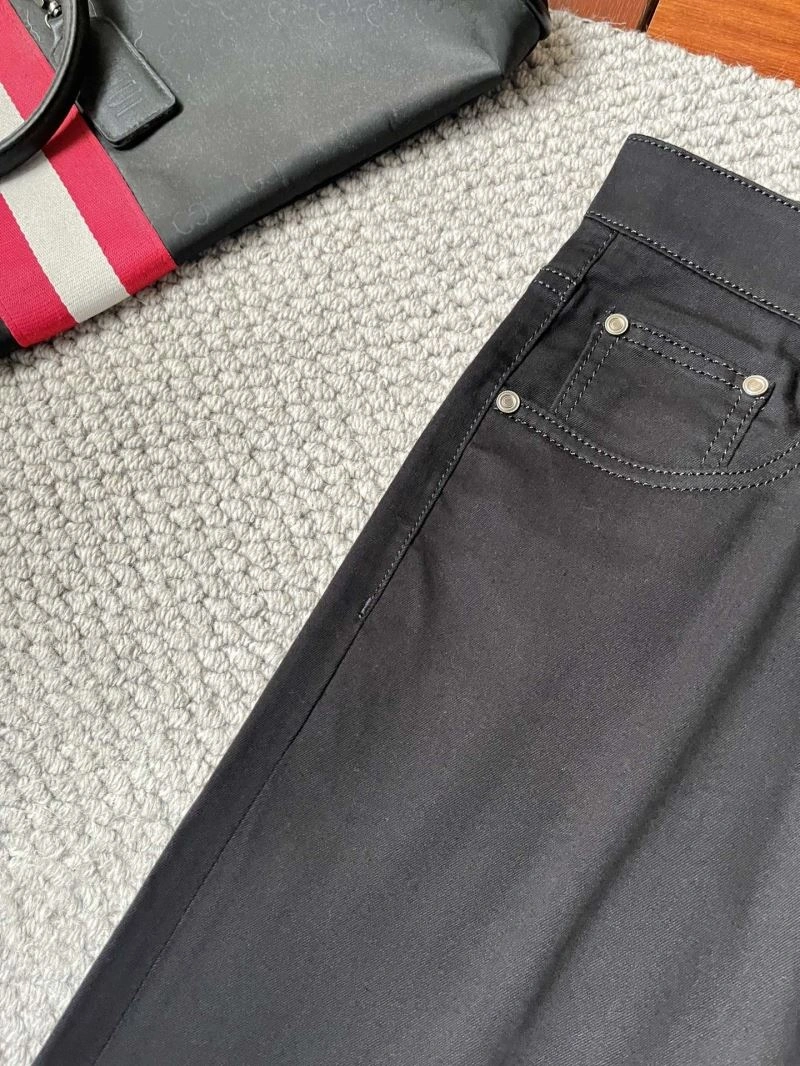 Low-cost Burberry Jeans