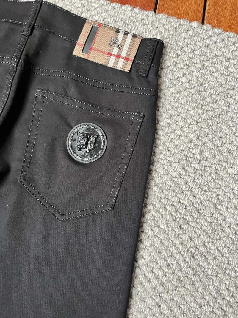 Low-cost Burberry Jeans