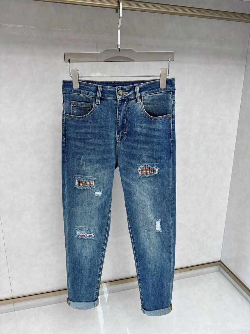 Accurate model Burberry Jeans