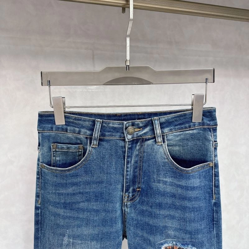 Accurate model Burberry Jeans