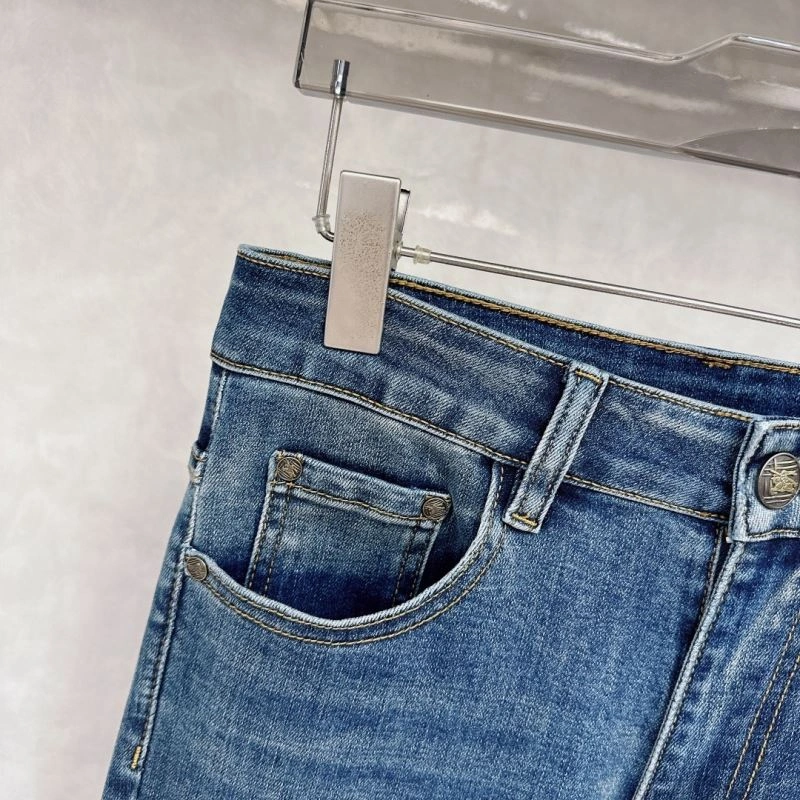 Accurate model Burberry Jeans
