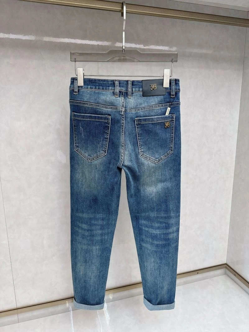 Accurate model Burberry Jeans