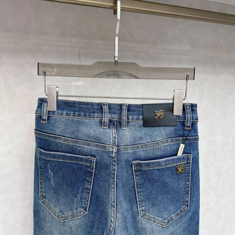 Accurate model Burberry Jeans