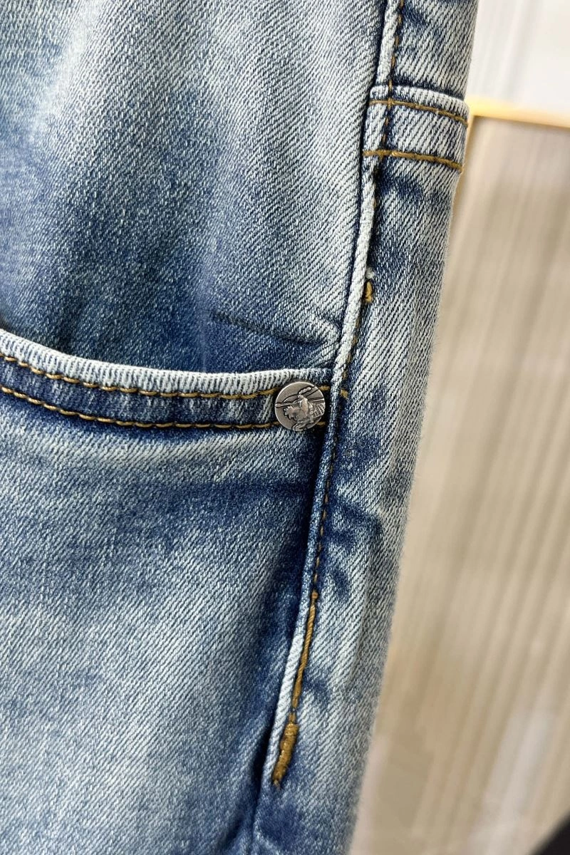 Discounted Burberry Jeans