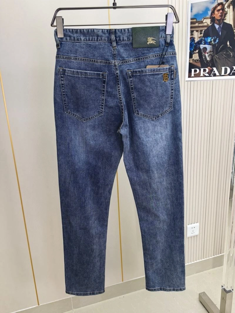 Low-cost Burberry Jeans