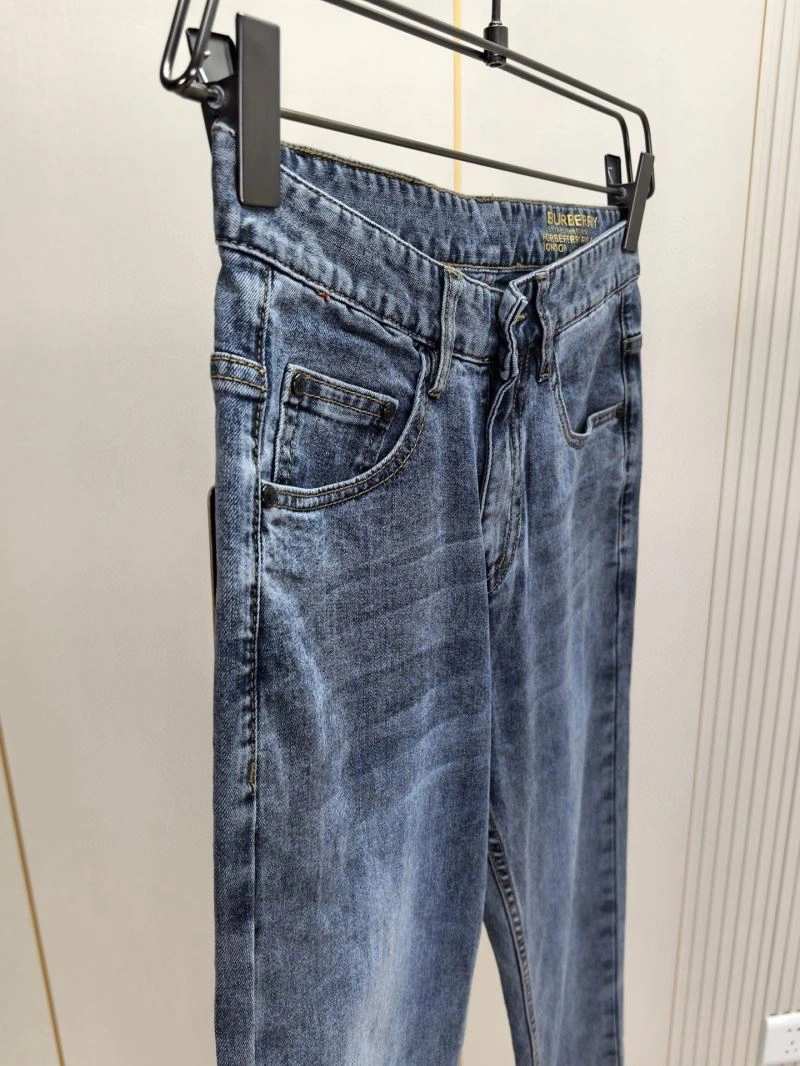 Low-cost Burberry Jeans