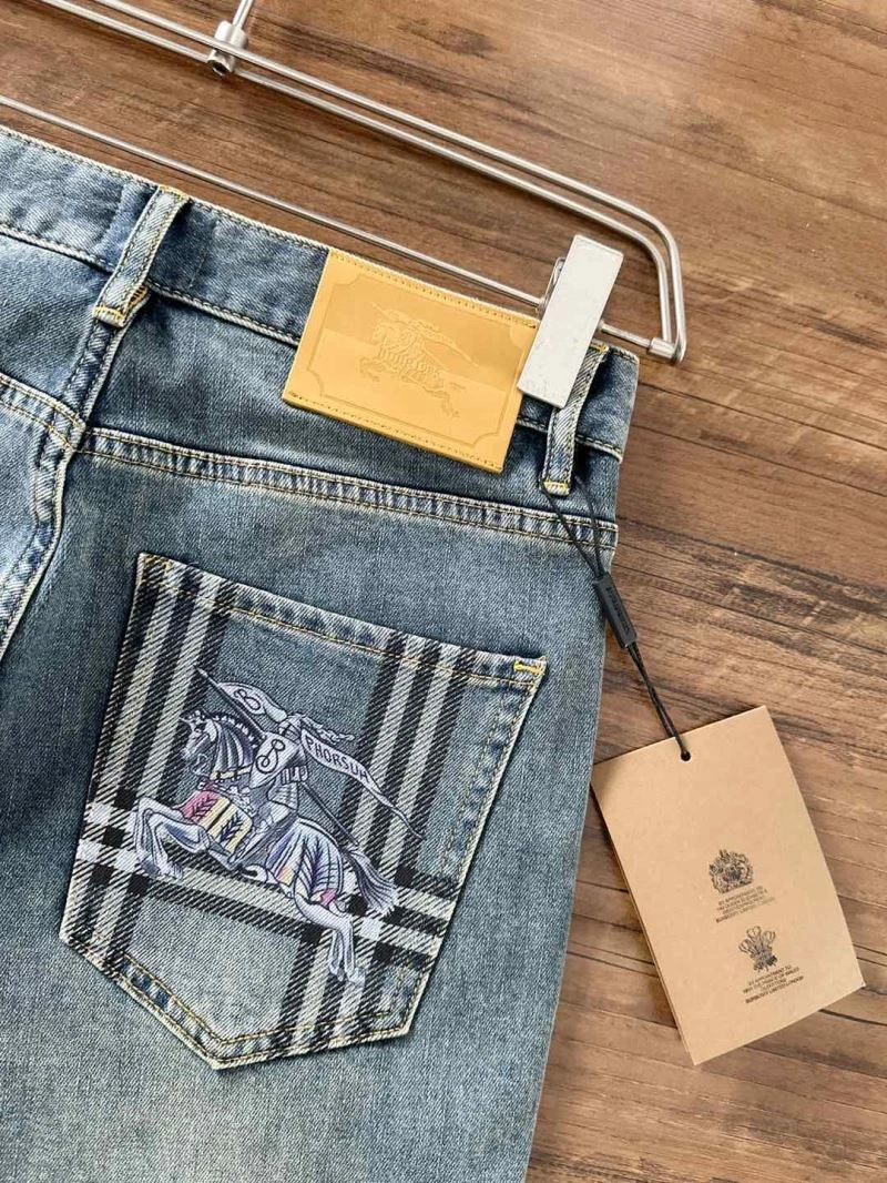 Accurate model Burberry Jeans