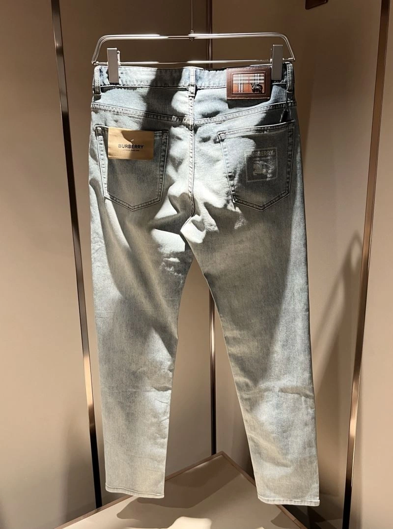 Low-cost Burberry Jeans