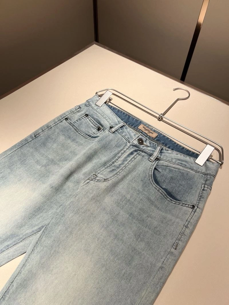 Low-cost Burberry Jeans