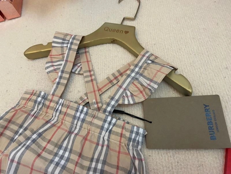 Legit Burberry Kids