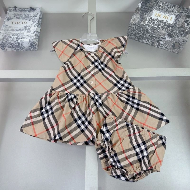 Accurate model Burberry Kids