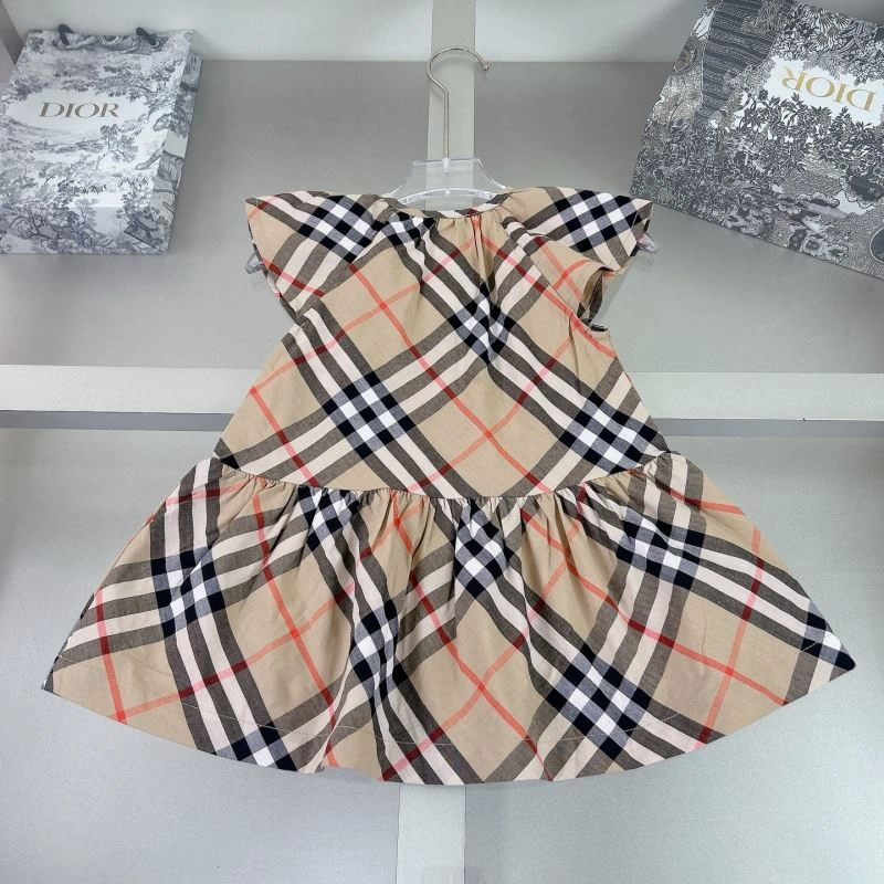 Accurate model Burberry Kids