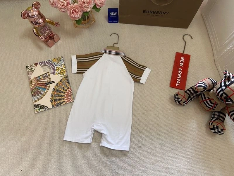 High fidelity Burberry Kids