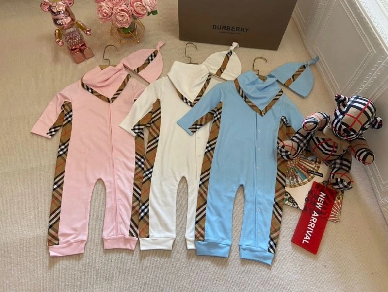 Accurate model Burberry Kids