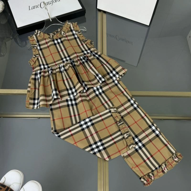 Low-cost Burberry Kids