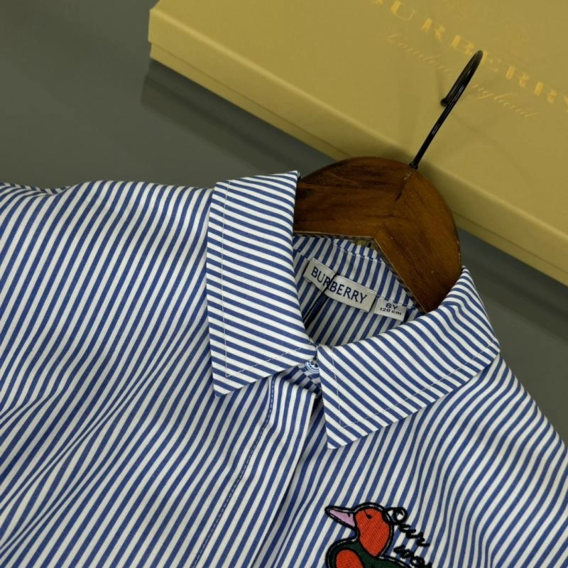 Exact replica Burberry Kids