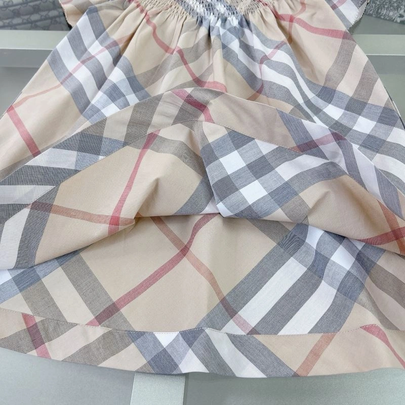 Low-cost Burberry Kids