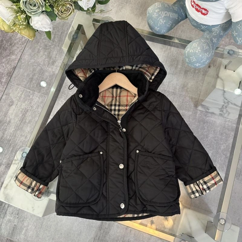 Accurate model Burberry Kids
