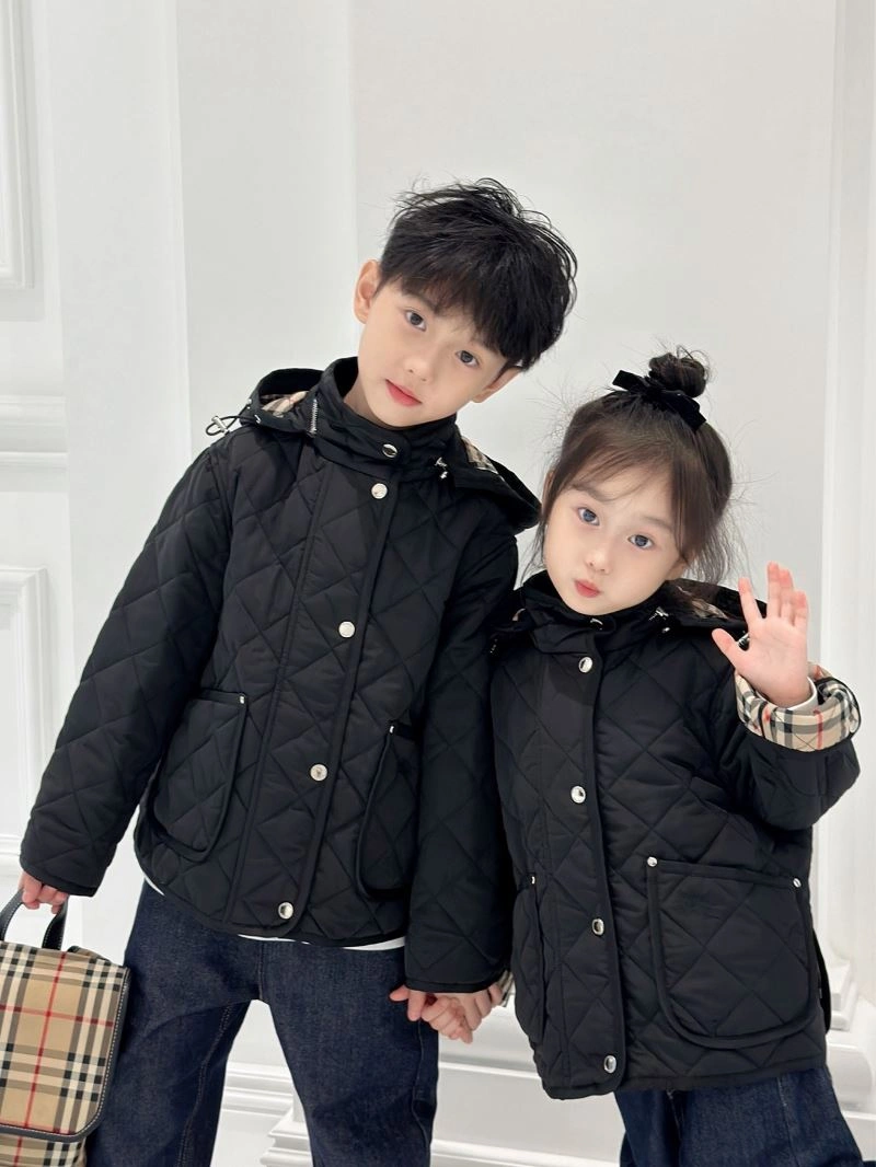 Accurate model Burberry Kids