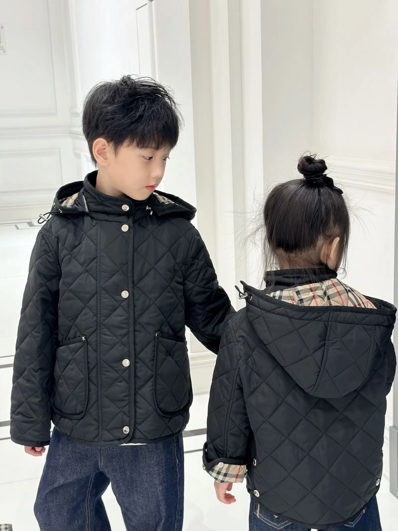 Accurate model Burberry Kids