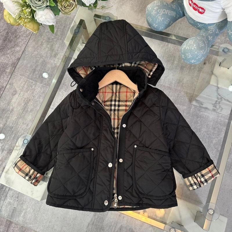 Accurate model Burberry Kids