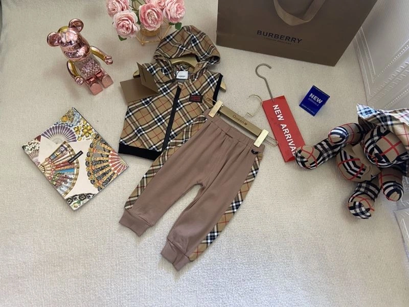 Exact replica Burberry Kids