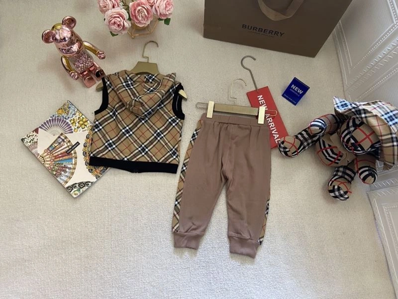 Exact replica Burberry Kids