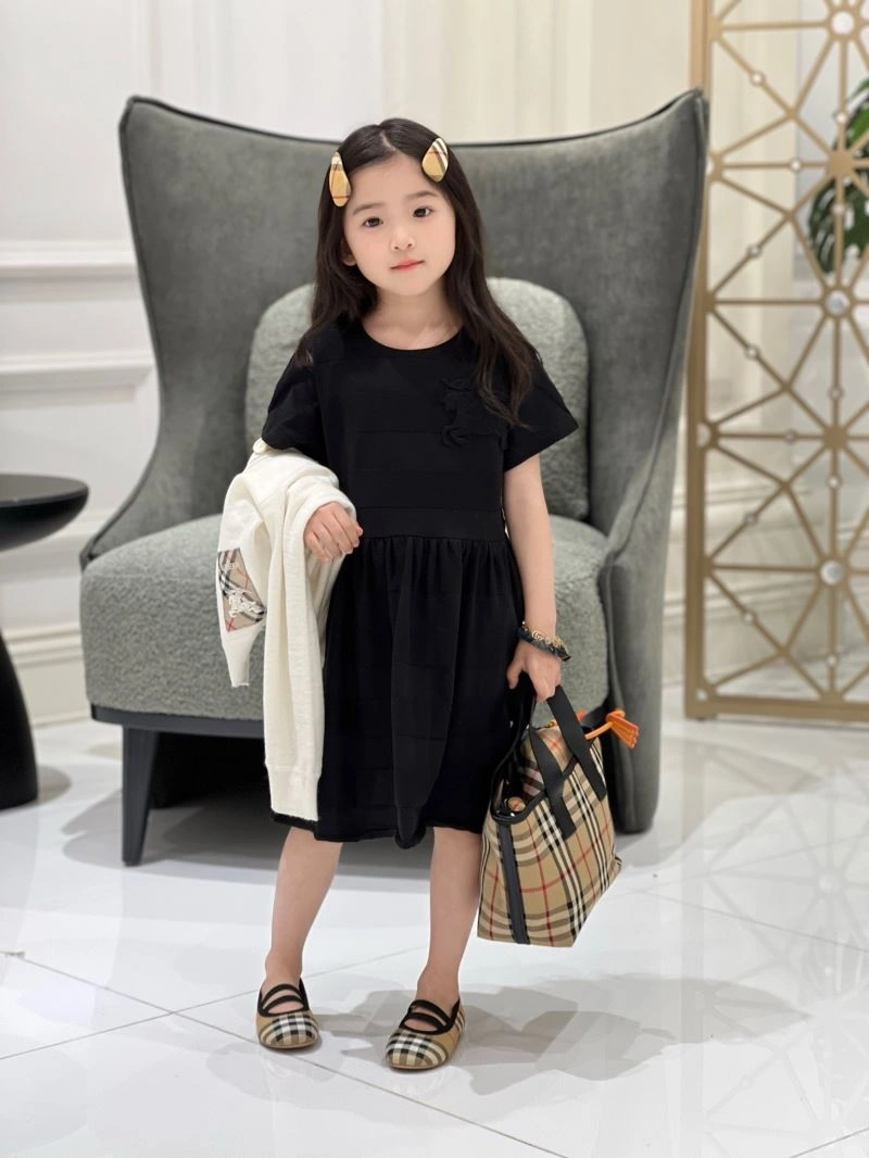 Accurate model Burberry Kids