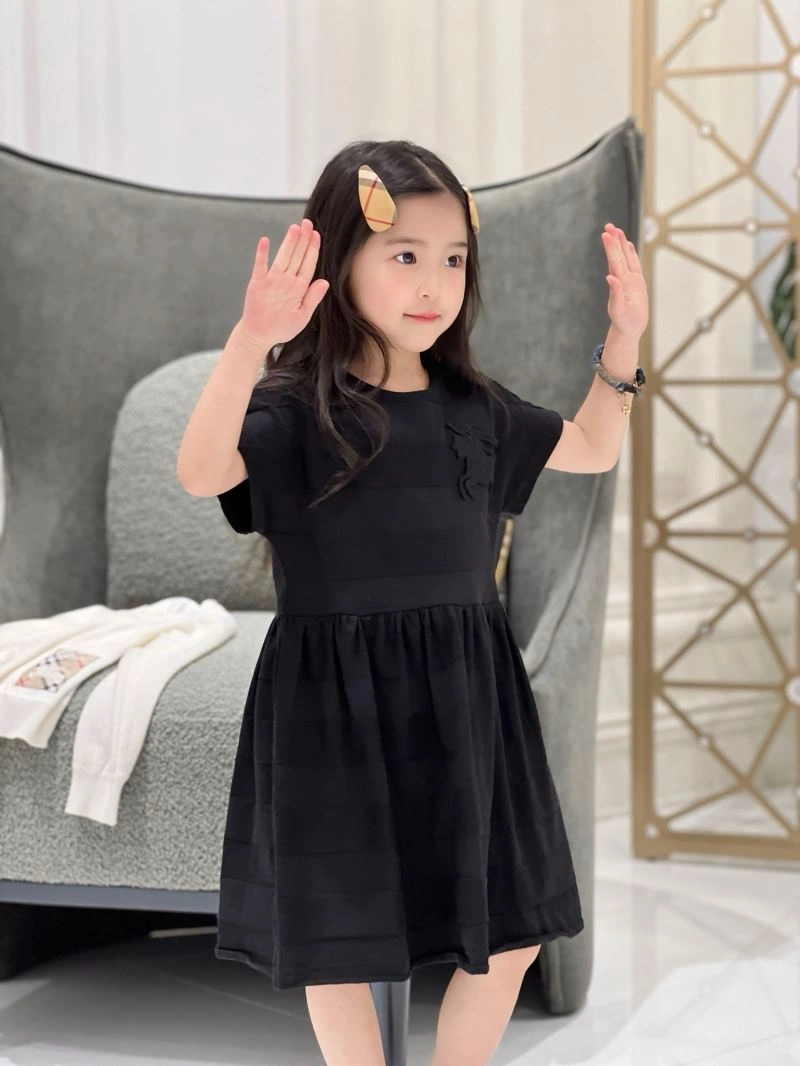 Accurate model Burberry Kids