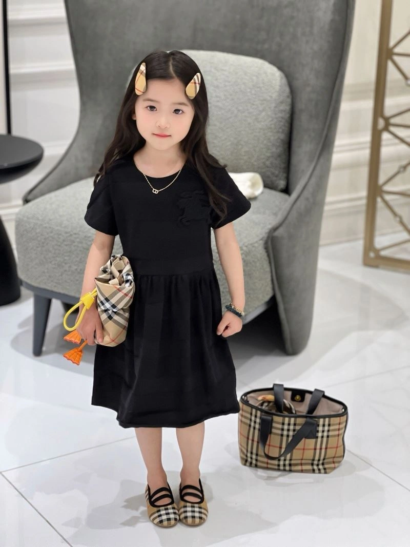 Accurate model Burberry Kids