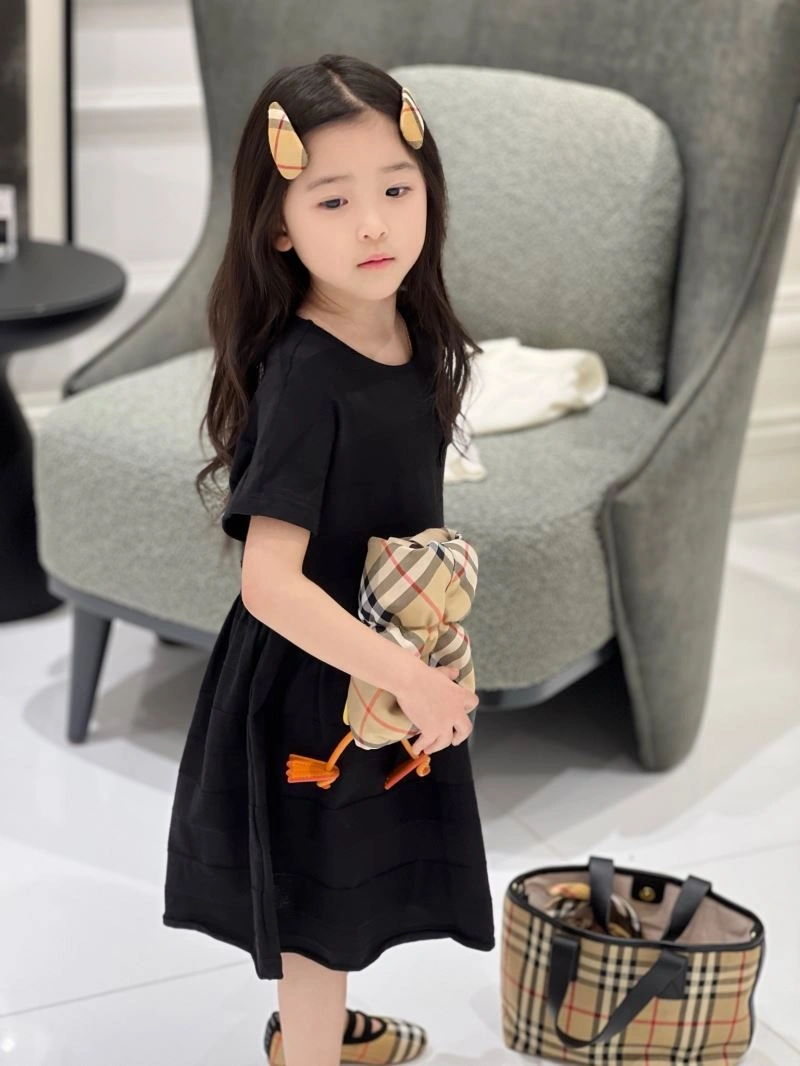 Accurate model Burberry Kids